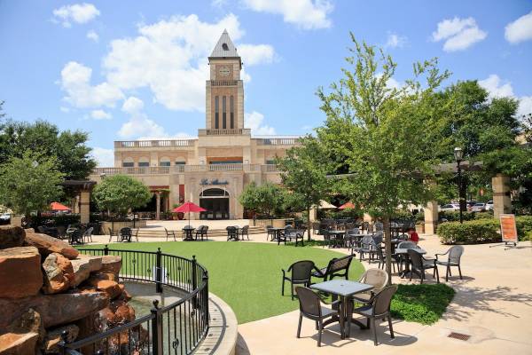 LaCenterra at Cinco Ranch | Texas Artificial Grass Project | SYNLawn